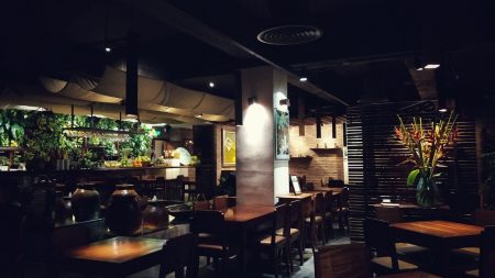 How to Set Up the Perfect Restaurant Ambiance - The Ambient Mixer Blog